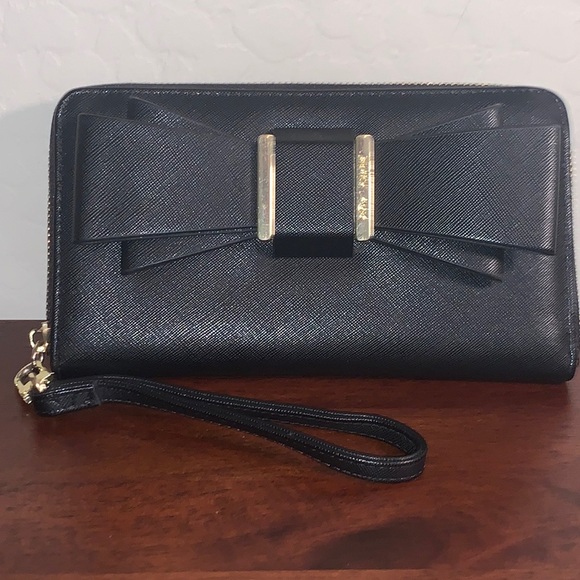 Betsey Johnson | Bags | Betsey Johnson Brand New Super Cute Wristlet ...